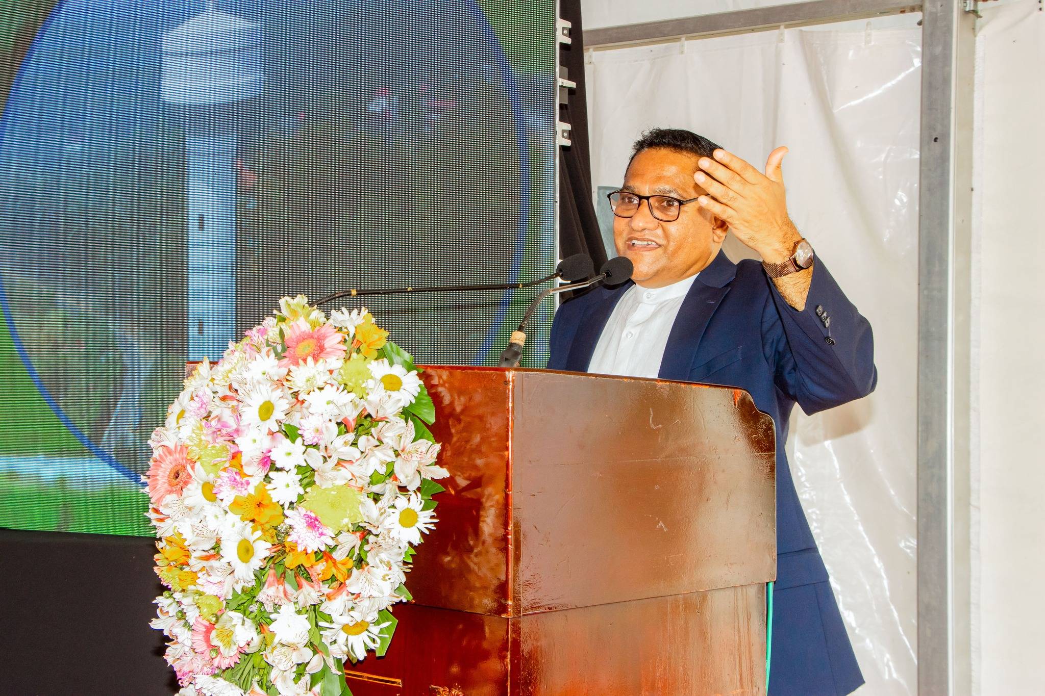 ඇමති විජිතගේ ආරාධනය! - LNW Sinhala